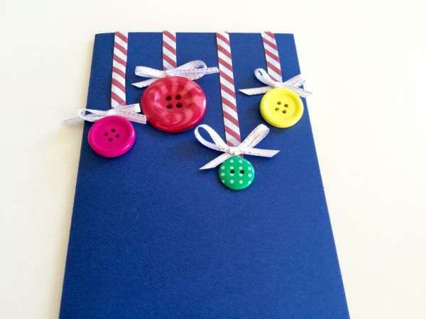 4 Button Christmas Cards Your Kids Can Make Themselves - School Mum