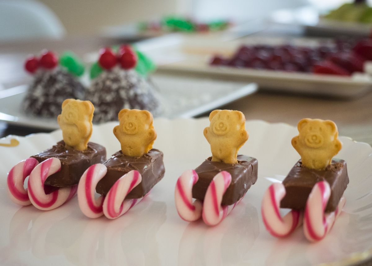 7 "Bring a Plate" Ideas for End of Year Break-Up Parties - School Mum