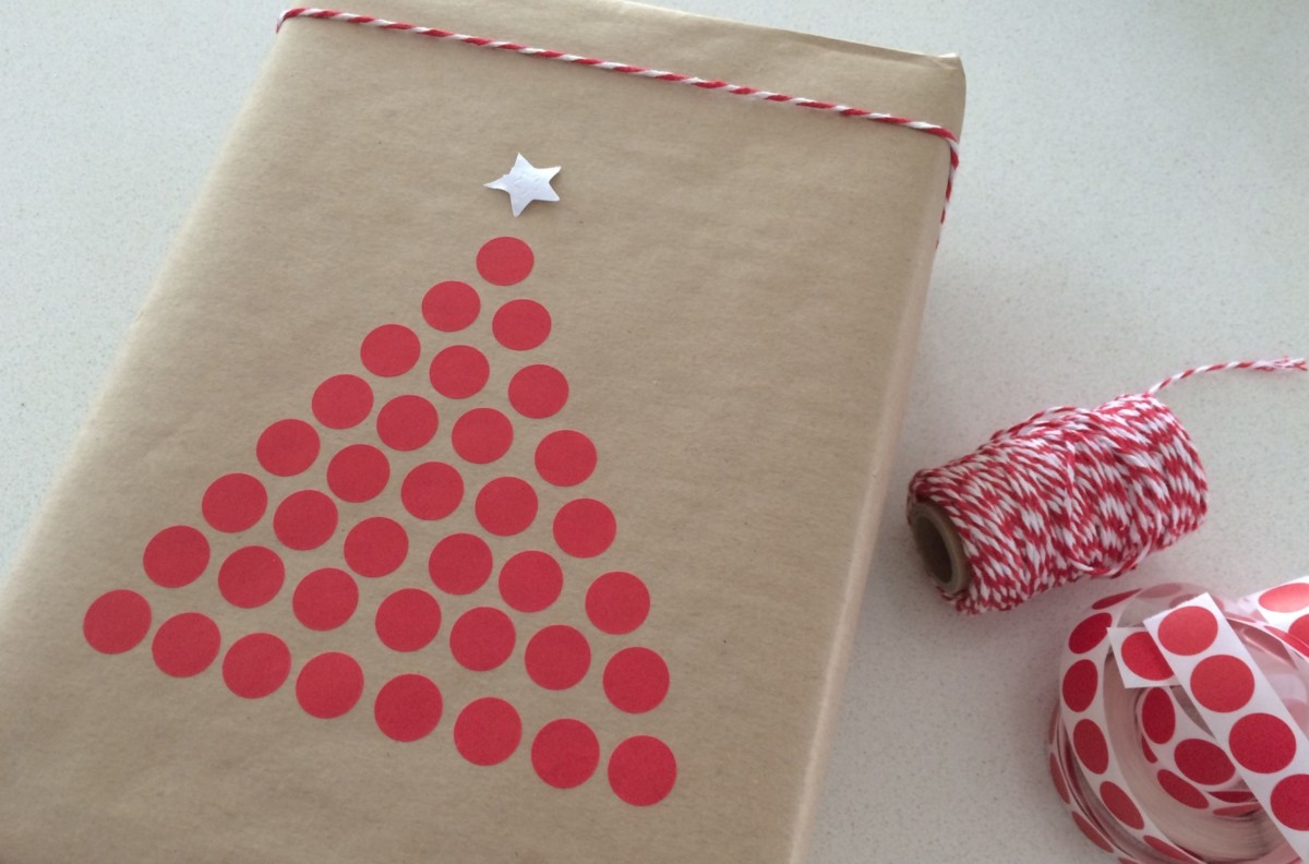 6 Simple Christmas Gift Wrapping Ideas - School Mum